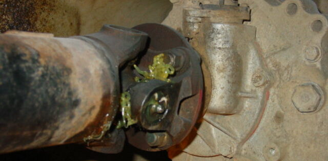 Points de Graissage du Land Rover Defender – Mets de l'huile.com